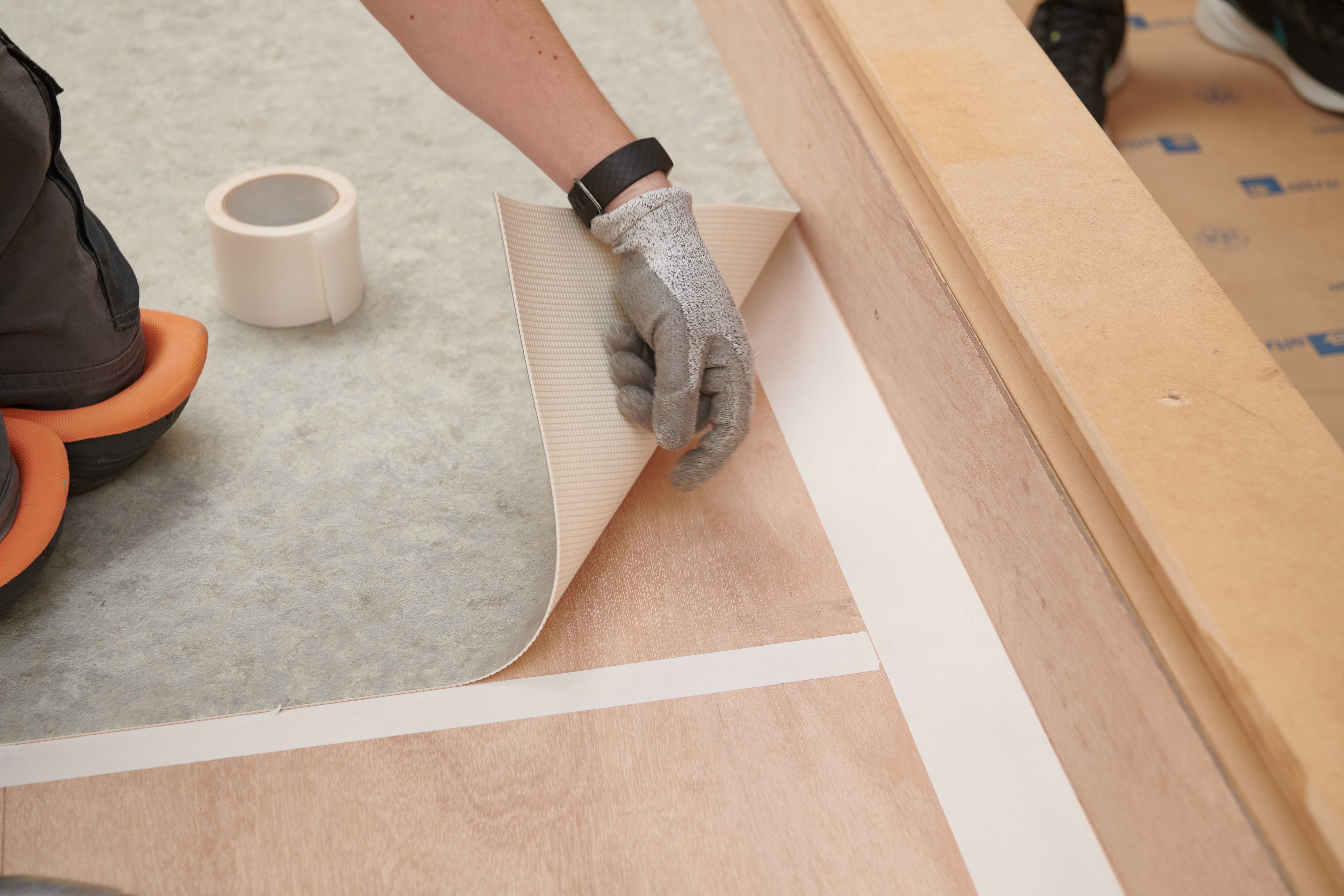 Altro Training Centre workshop - Introduction to Altro adhesive-free f ...