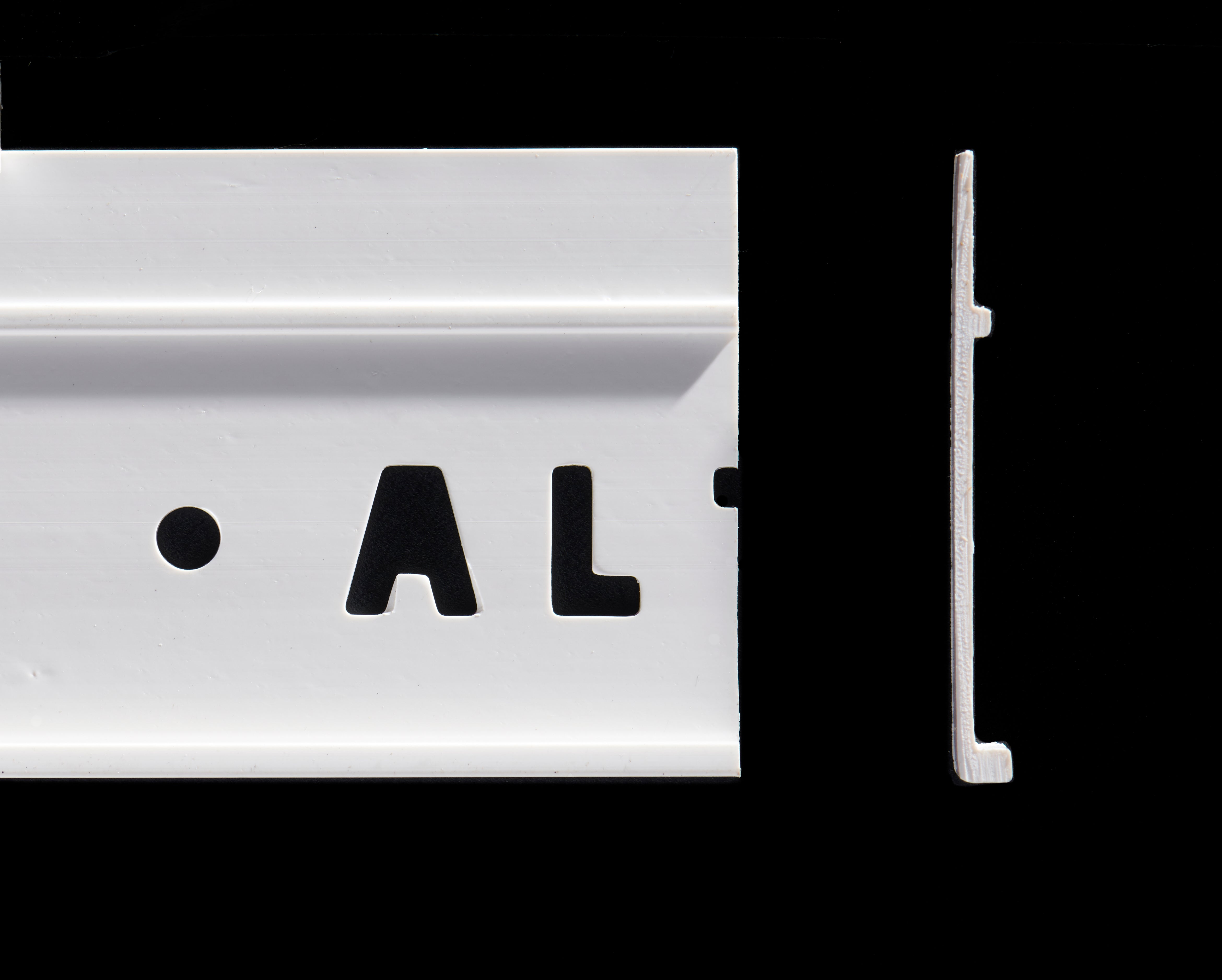 Altro Whiterock Concealed floor / wall transition strip – Altrodirect